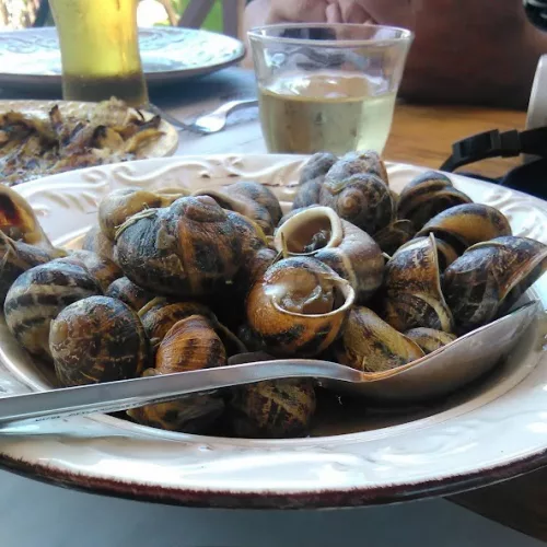 Cretan Fried Snails Recipe (Chochlioi boubouristi)